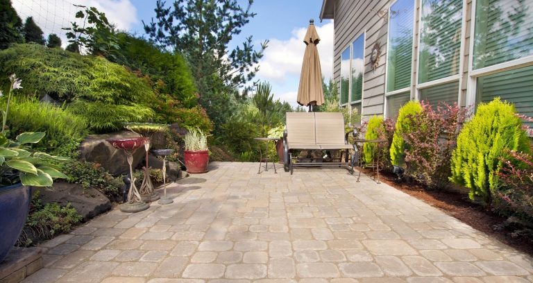How to Lay Patio Blocks the Easy Way - Patio Gateway