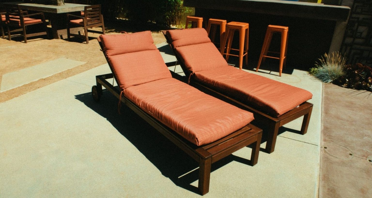 Best Reclining Outdoor Chairs to Relax in Comfort - Patio Gateway